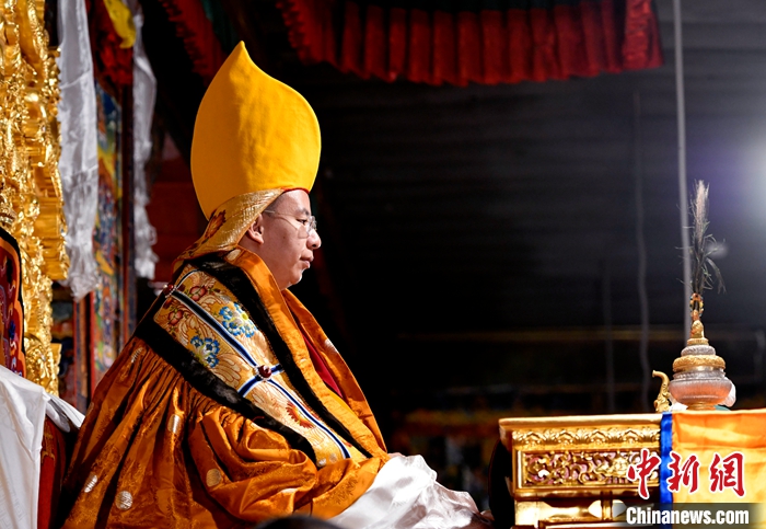 讲经传法、了解民生 班禅在西藏山南开展礼佛及社会活动_手机新浪网