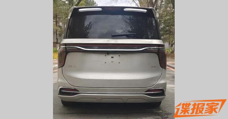 HM9还是HQ9？ 红旗全新MPV最新谍照曝光-新浪汽车