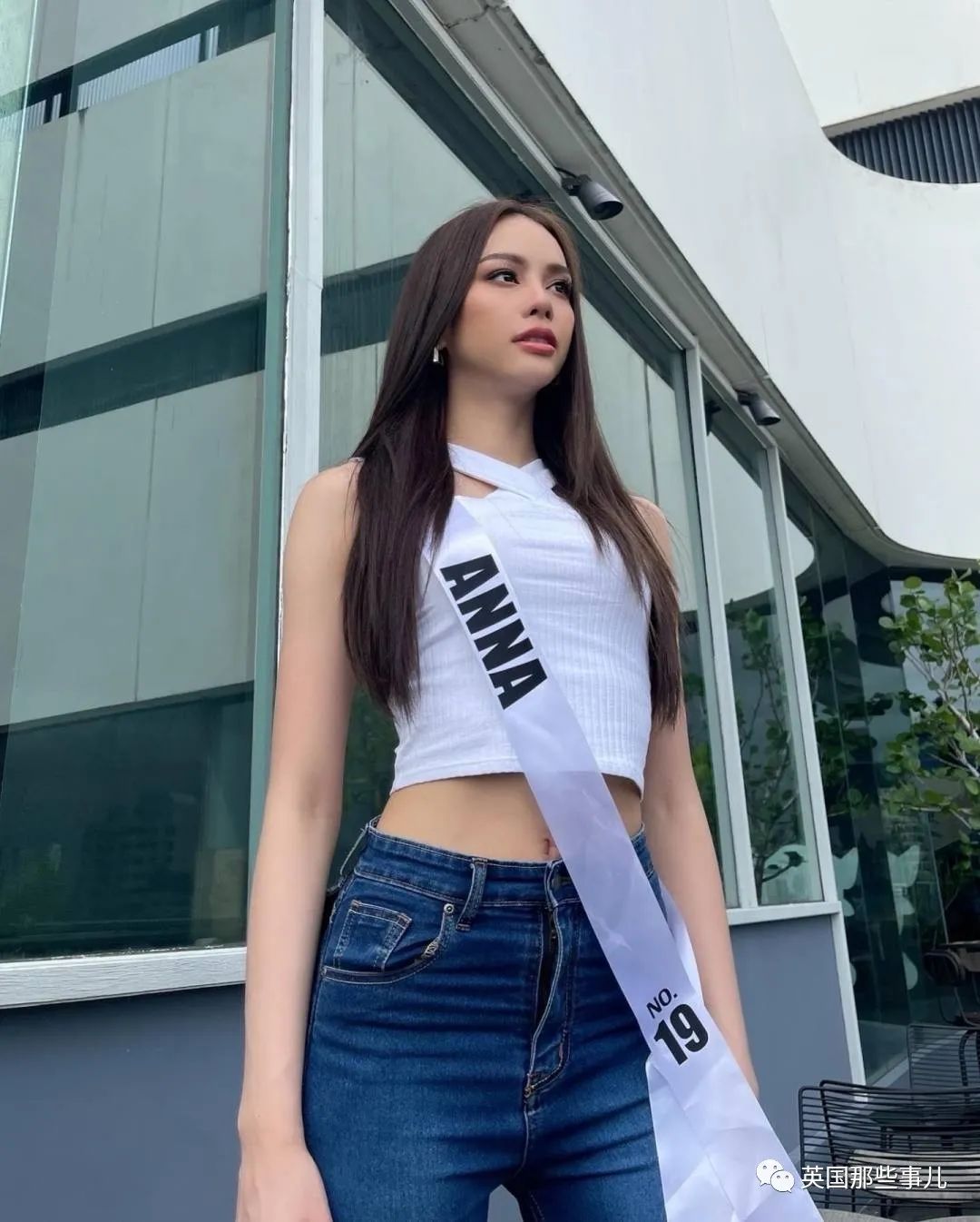 “垃圾小姐”摘得泰国环球小姐桂冠！父母都是清洁工，她一路走来自信绽放！__财经头条