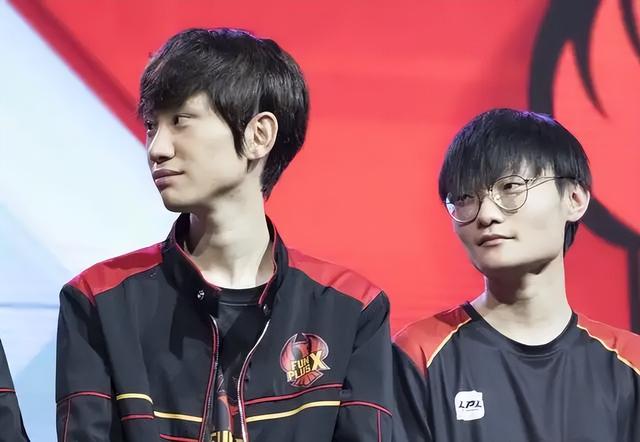 Tian才是硬币哥“十年老粉”？网友扒出小天发文，太恨Doinb了__财经头条