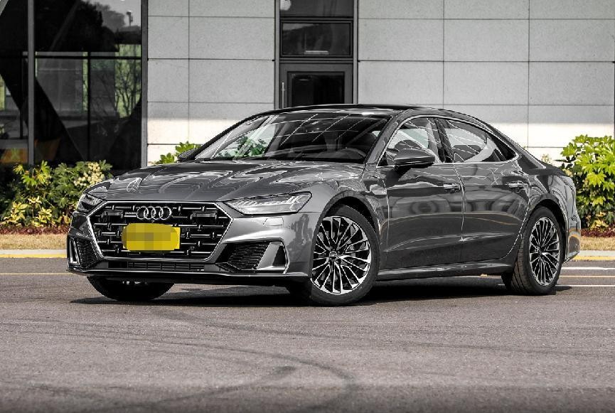 上汽奥迪A7L各方面实力都兼顾，出行体验足够豪华-新浪汽车