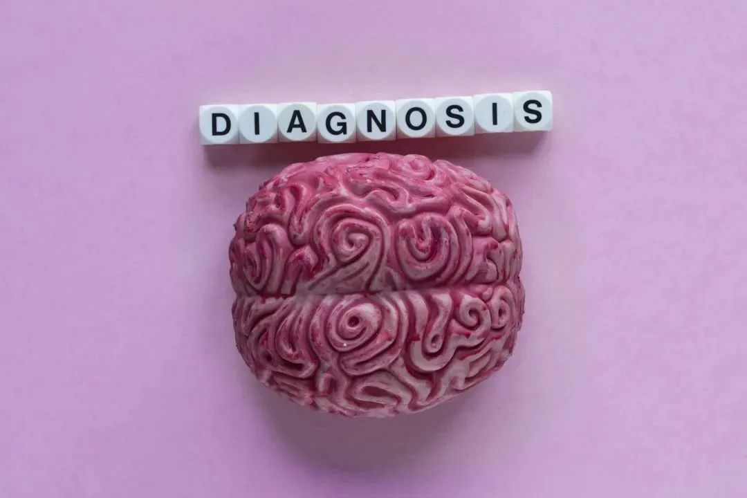 DSM vs. RDoC：精神病学的诊断如何革新？|威胁|精神障碍|精神病学_新浪新闻