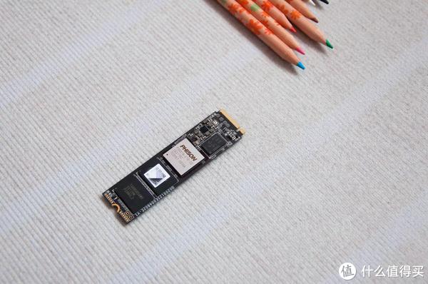 性能与散热兼得，aigo P5000 PCIe 4.0固态硬盘装机实测__财经头条