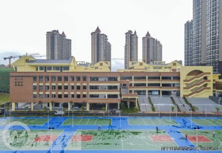 大图实景!今年秋季学期南宁市新建18所中小学开门迎新,快来看看在你家门口吗? 南宁市 中学 新浪新闻