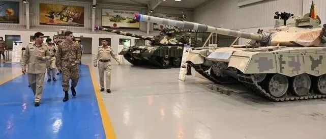 中巴合作！哈利德坦克再升级，换重型双反装甲，想打穿不容易|主战坦克|巴基斯坦|哈利德_新浪新闻