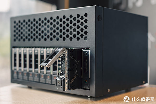 DIY 12盘NAS机箱，最小，最简单的机箱|机箱|硬盘笼|样机_新浪新闻