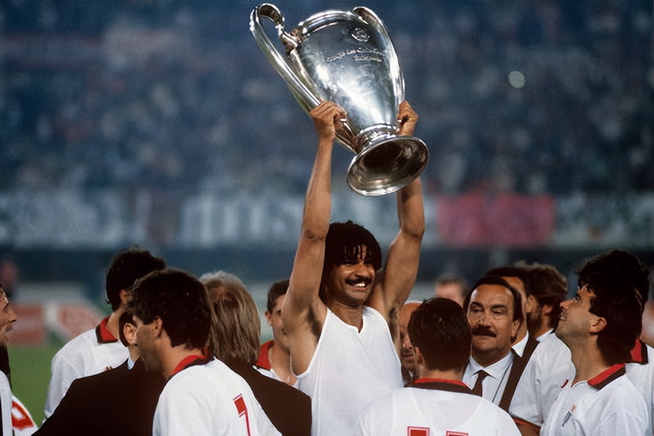 古力特ac米兰生涯十大经典夺冠庆祝瞬间！顺祝辫帅60周岁生日快乐