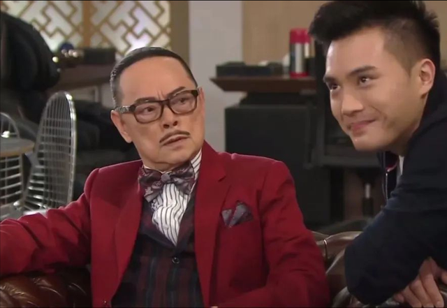 温馨！TVB小生晒照贺继母生日，年幼丧母感恩对方令其童年圆满|顾纪筠_新浪新闻