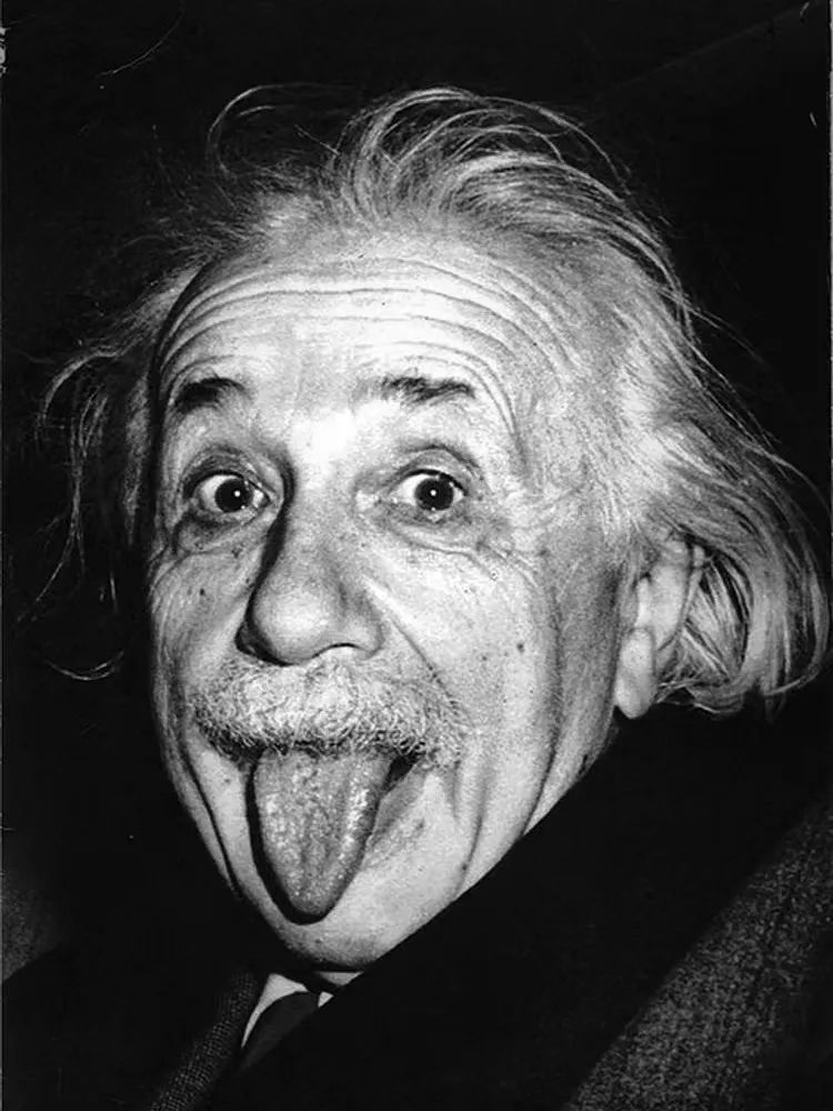 爱因斯坦，致命自负的典型样板__财经头条