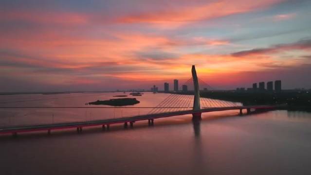 常州武进滆湖：晚霞如锦醉夕阳 水天一色分外美|常州市_新浪新闻