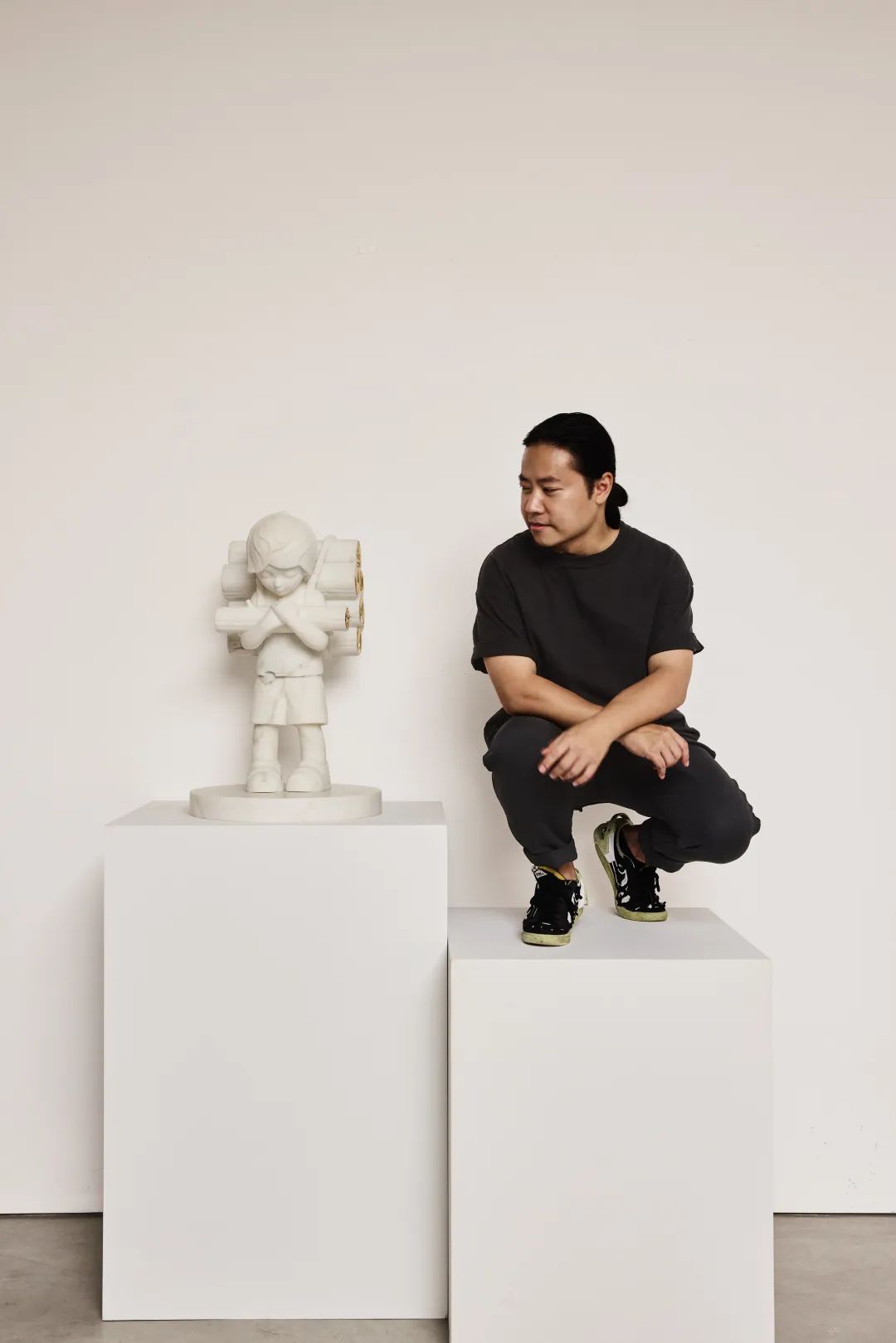 在Frank Gehry的建筑里，走进艺术家James Jean的异想世界__财经头条