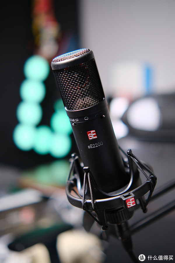 sE2200麦克风测评｜录音室级别、提供两档低切适合在家使用的大振膜电容麦克风|设计_新浪新闻