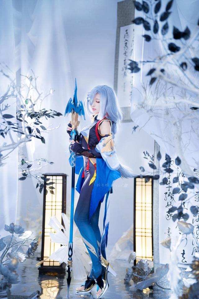 《原神》申鹤 cosplay|原神_新浪新闻