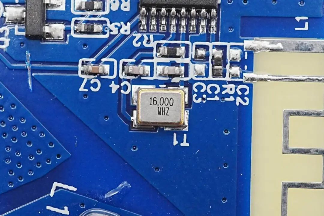 拆解报告：壹嗒15W共享无线充电器__财经头条