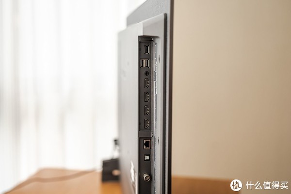 2022桌面党终极之选？LG 42C2 OLED游戏电视__财经头条