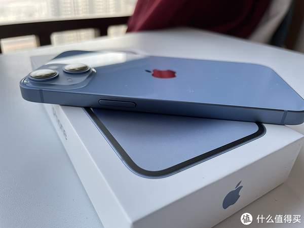 iPhone14标准版小评：诚意满满，如果它叫iPhone13s的话__财经头条