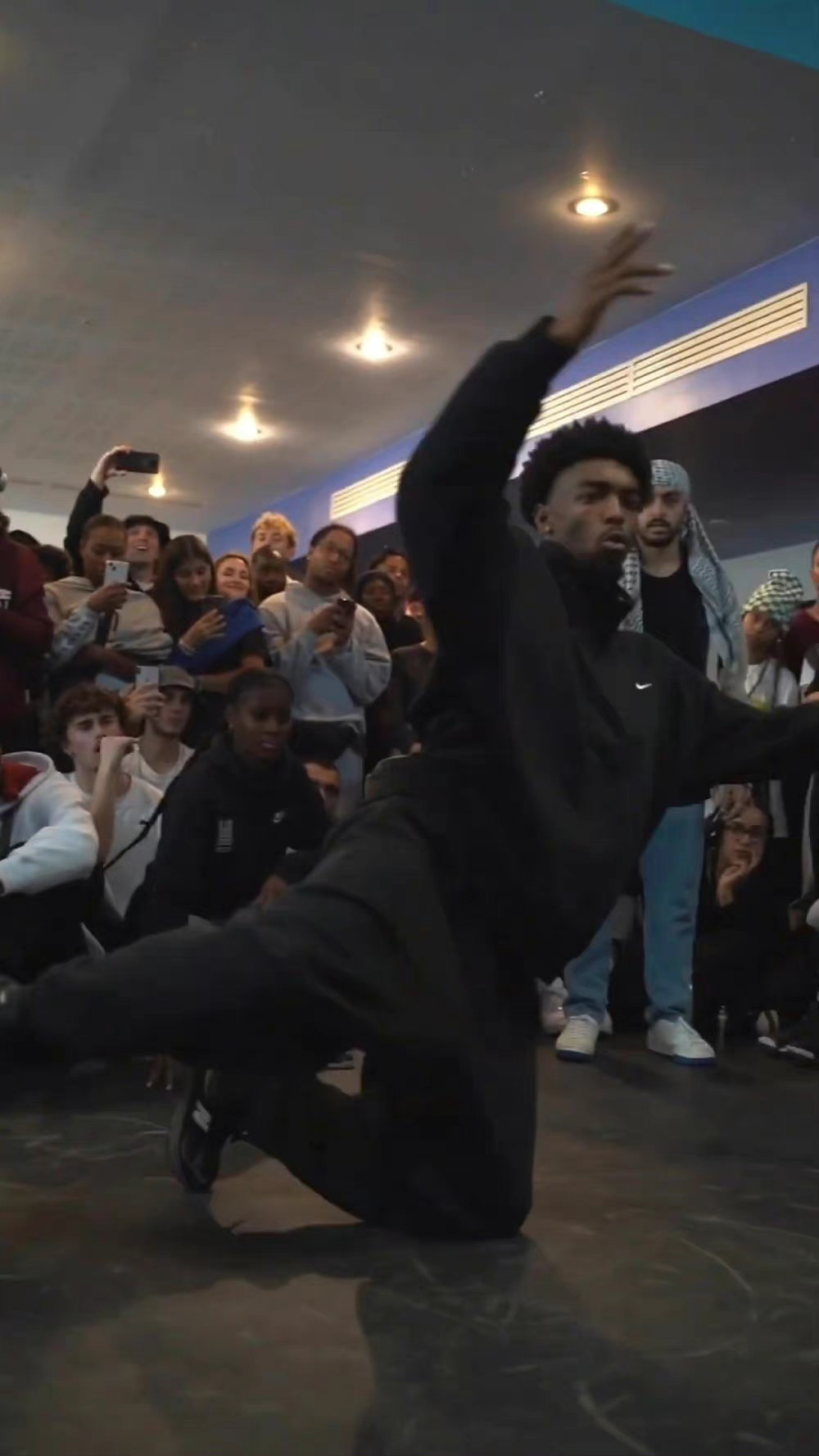 Criminalz Crew成员Rubix Hiphop 预赛 @ 法国赛事Battle Bad 2022|法国|街舞_新浪新闻