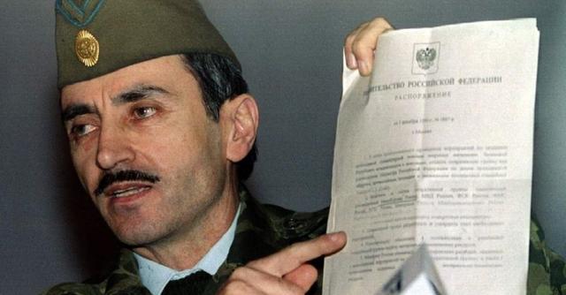 格罗兹尼巷战有多惨烈？肢解战俘，尸体当掩体，俄军仅10人幸存__财经头条