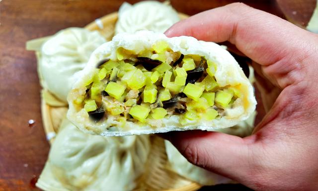 秋天，吃冬瓜南瓜不如吃它，鲜嫩营养，润燥健脾胃，蒸包子吃真香__财经头条