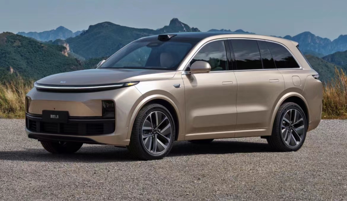 换代车型来了！理想L8今日上市：配置全面升级__财经头条