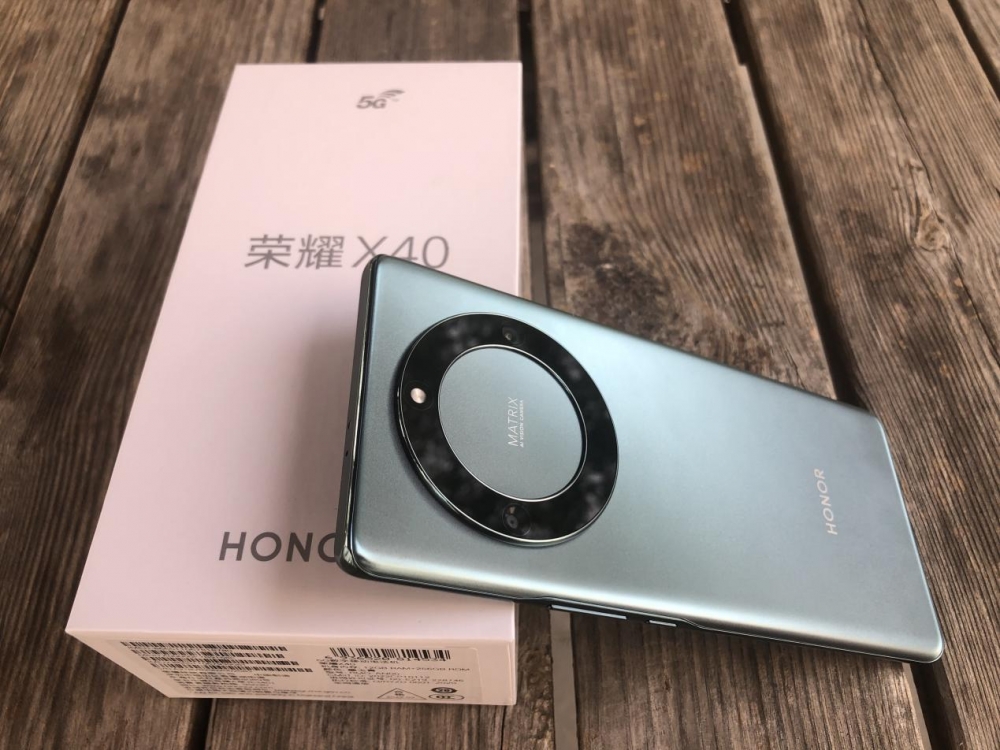 荣耀X40动手玩：诚意平平没有创新，何时脱下华为的皮？__财经头条