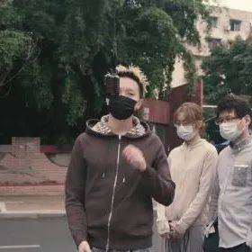 真滴社牛！艾志恒ASEN在核酸队伍前演唱新歌《Money Focused Freestyle》！|Money Focused ...