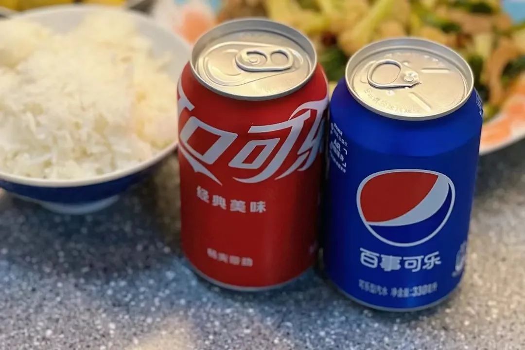 能与可口可乐缠斗百年，百事可乐是怎么做到的？__财经头条