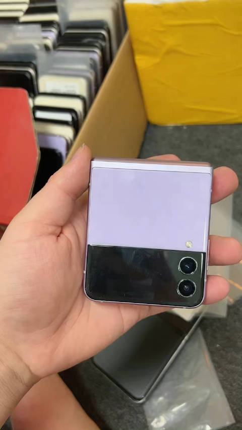 700块钱的Zflip3_新浪新闻