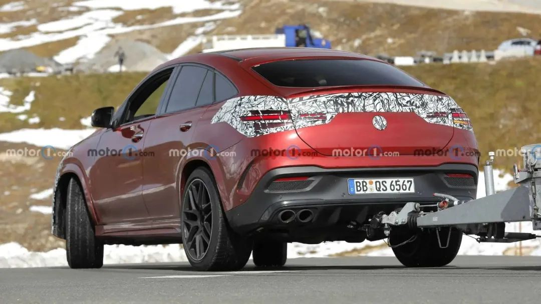 换装2.0T发动机？梅赛德斯-AMG GLE 53曝光，有望今年底发布-新浪汽车