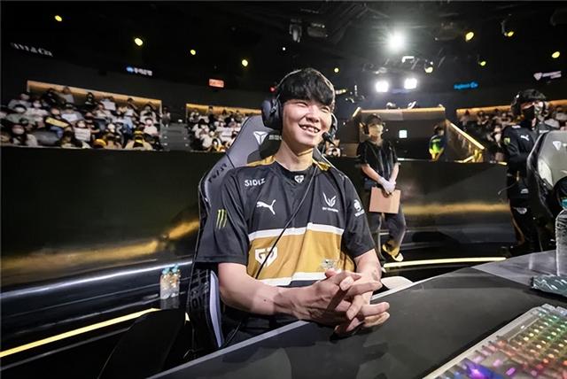 小虎的针扎爆了chovy的气球？一个人头都没有，依旧可以对位MVP__财经头条