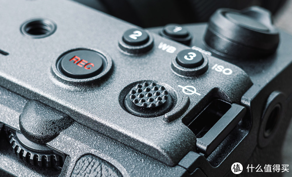 Sony FX30 双原生 ISO 搭配，入门首选|FX3|Sony_新浪新闻