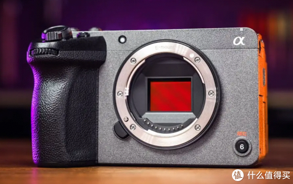 Sony FX30 双原生 ISO 搭配，入门首选|FX3|Sony_新浪新闻