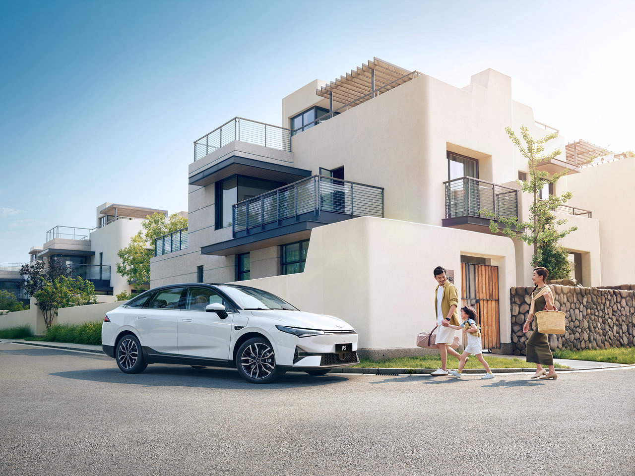 小鹏 P5 上市后第三次大版本 OTA 升级：城市 NGP 在广州全量开放__财经头条