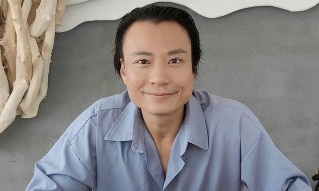 Tvb知名男星为转运改名!签约内地公司,一年拍七剧赚得盆满钵满 Tvb 签约 新浪新闻