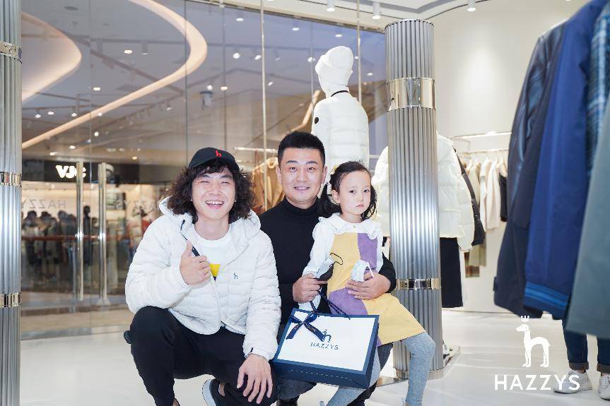 HAZZYS 运动系列发布，张碧晨、张嘉豪邀你解锁运动时尚|HAZZYS|张碧晨_新浪新闻