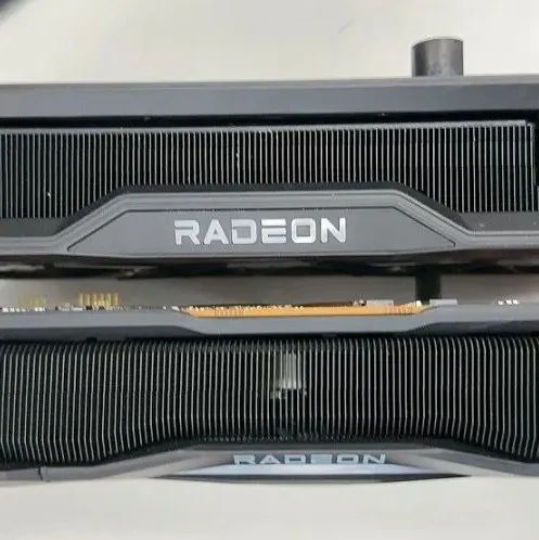 AMD Radeon RX 7900系列公版显卡曝光2.5槽厚度，三风扇散热，双8Pin供电|AMD|radeon|风扇_新浪新闻