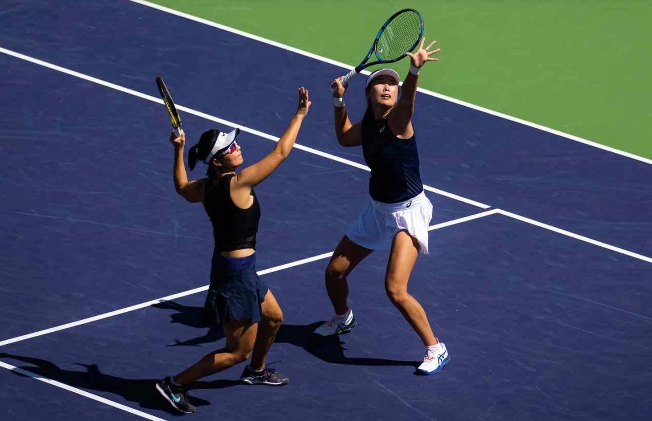 WTA年终总决赛 中国女双组合徐一璠/杨钊煊取得开门红_手机新浪网