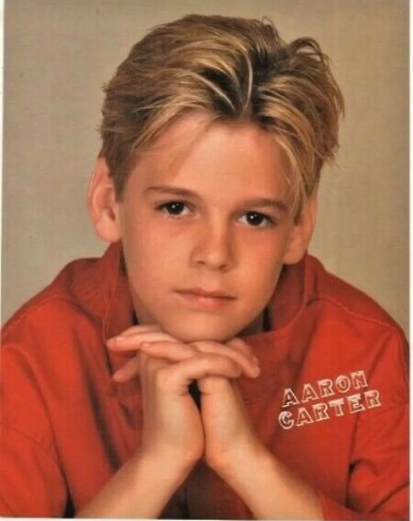 他年少成名，结局却令人唏嘘...|性侵|成名|唏嘘_新浪新闻