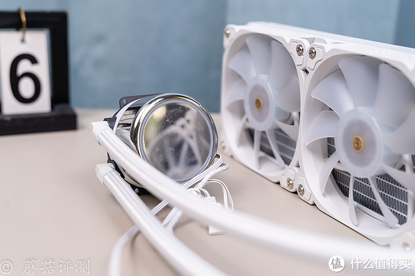 冷头效果梦幻，安装简单便捷、乔思伯TW7光影鼓360一体式水冷 评测__财经头条