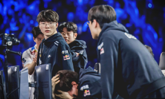 Keria哭到颤抖，Deft深情告白LOL！|告白|砂石|深情_新浪新闻