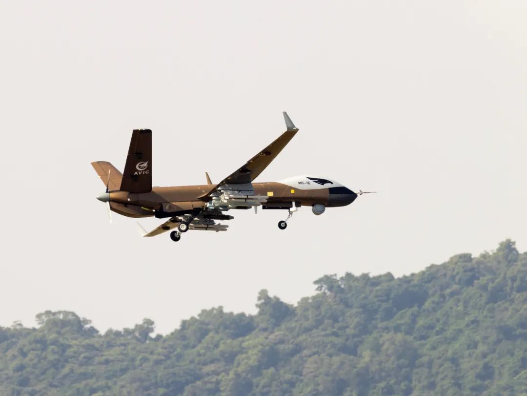 【影像】中国航展进行时，快来围观吧！__财经头条