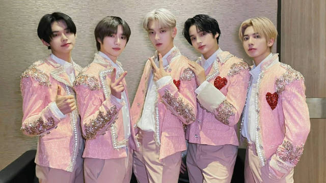 TXT将在于2023年1月回归，并且还会有迷你专辑！|TXT_新浪新闻