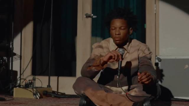 d4vd - Here With Me (Acoustic) 听完睡觉_新浪新闻