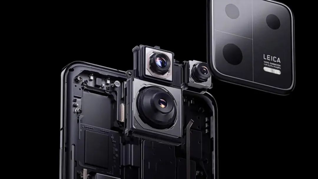 小米13官宣标配徕卡长焦 | 首台200W充电8G2手机 iQOO11Pro公布__财经头条