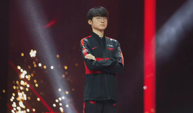 续约三年？Faker真的打算在T1退役了，直接给出“历史最高薪”