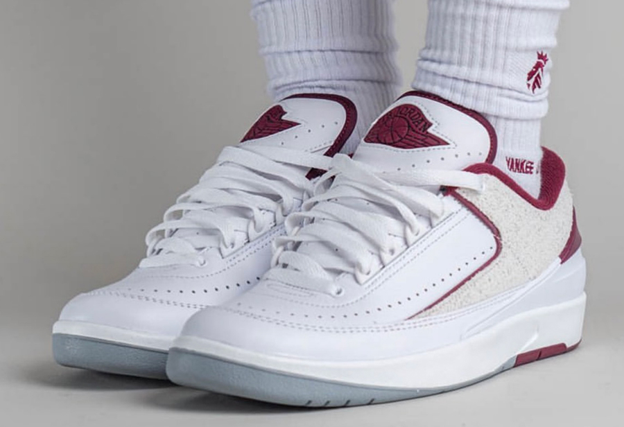 高规格质感超讨喜！全新「樱桃」AJ2 最新上脚图曝光！|质感|鞋款|皮革_新浪新闻