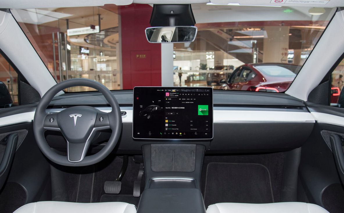 有意思，传统豪强还是新势力代表，ID6与Model Y怎么选-新浪汽车