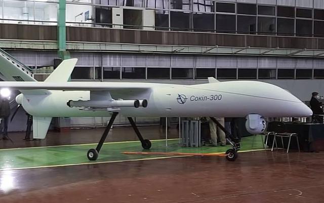 乌克兰开发出猎鹰300无人机，可在俄罗斯上空飞行3300公里