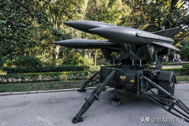 拳打海马斯，脚踩M777！俄军终于说了，找到乌克兰的美国武器死穴