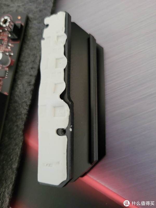 一块“怀旧”的主板，可能是华南H610M-PLUS全网首测|内存|散热器_新浪新闻